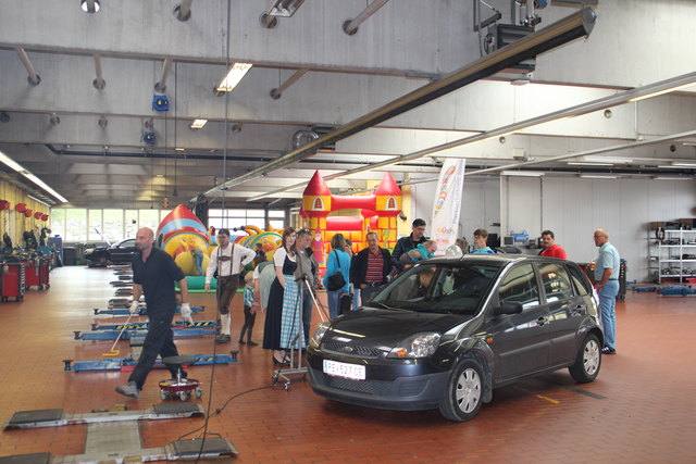 Blinder Bergsteiger im Autohaus Ortner - Perg