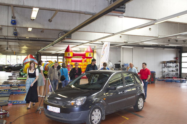 Blinder Bergsteiger im Autohaus Ortner - Perg