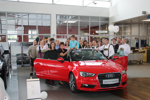 Blinder Bergsteiger im Autohaus Ortner - Perg