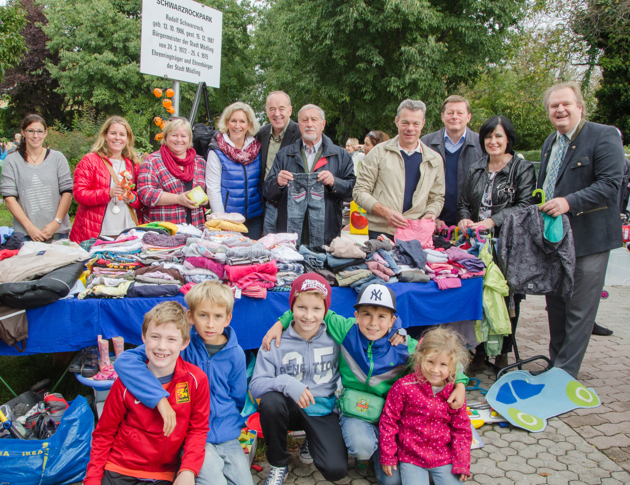 Kindersachen-Flohmarkt des Kindergartens Spechtgasse - Mödling
