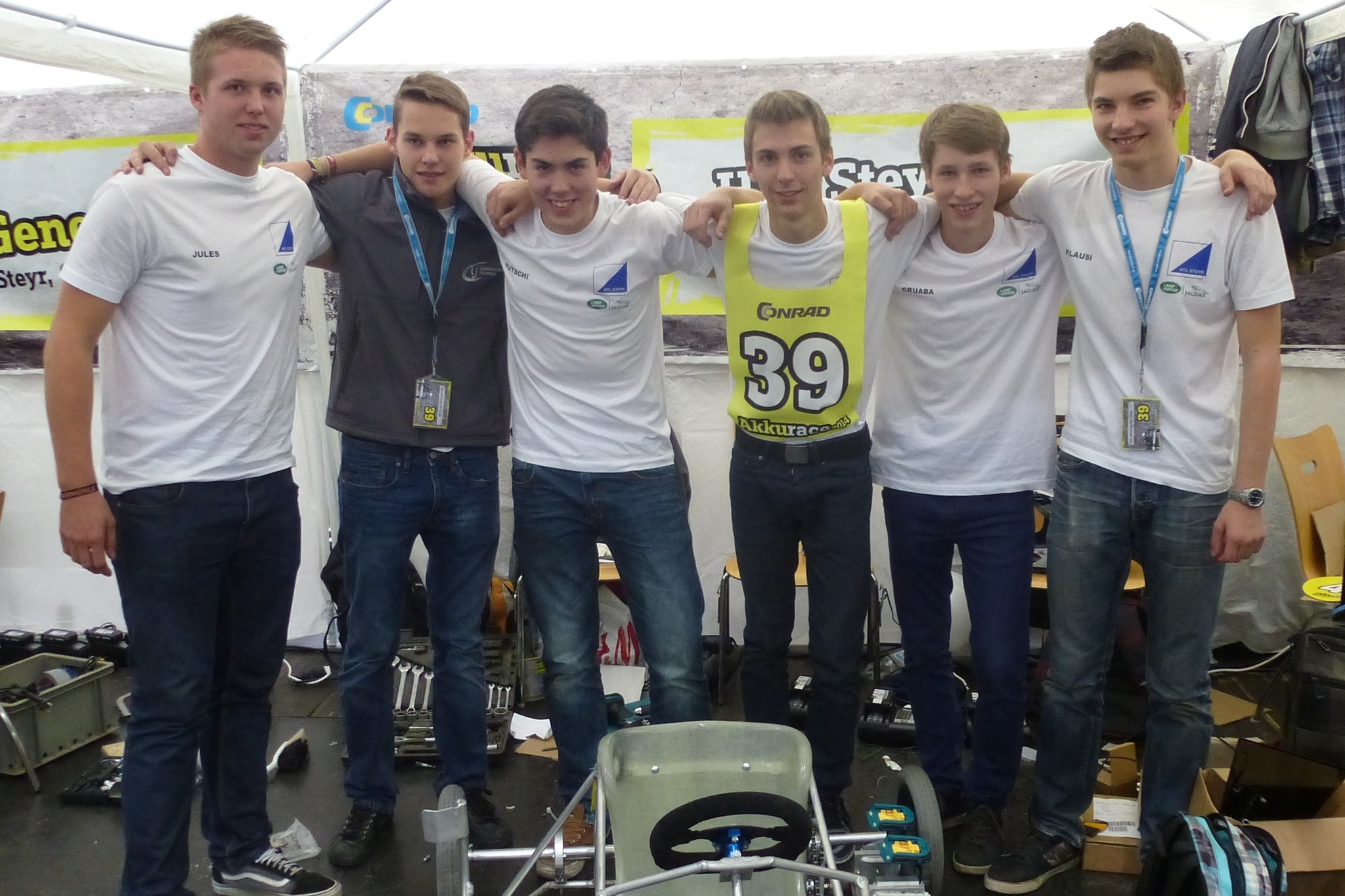 Vier Teams der HTL Steyr kurvten beim Akkurace mit - Steyr & Steyr Land