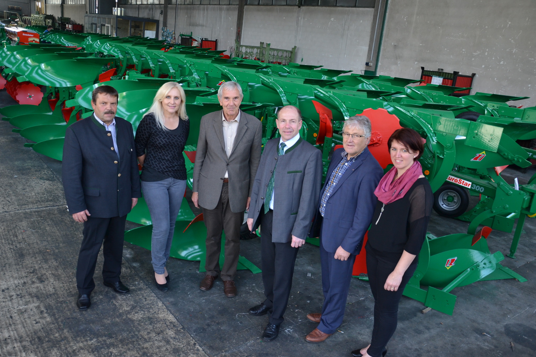 Landesrat Hiegelsberger besuchte Pflugfabrik - Vöcklabruck