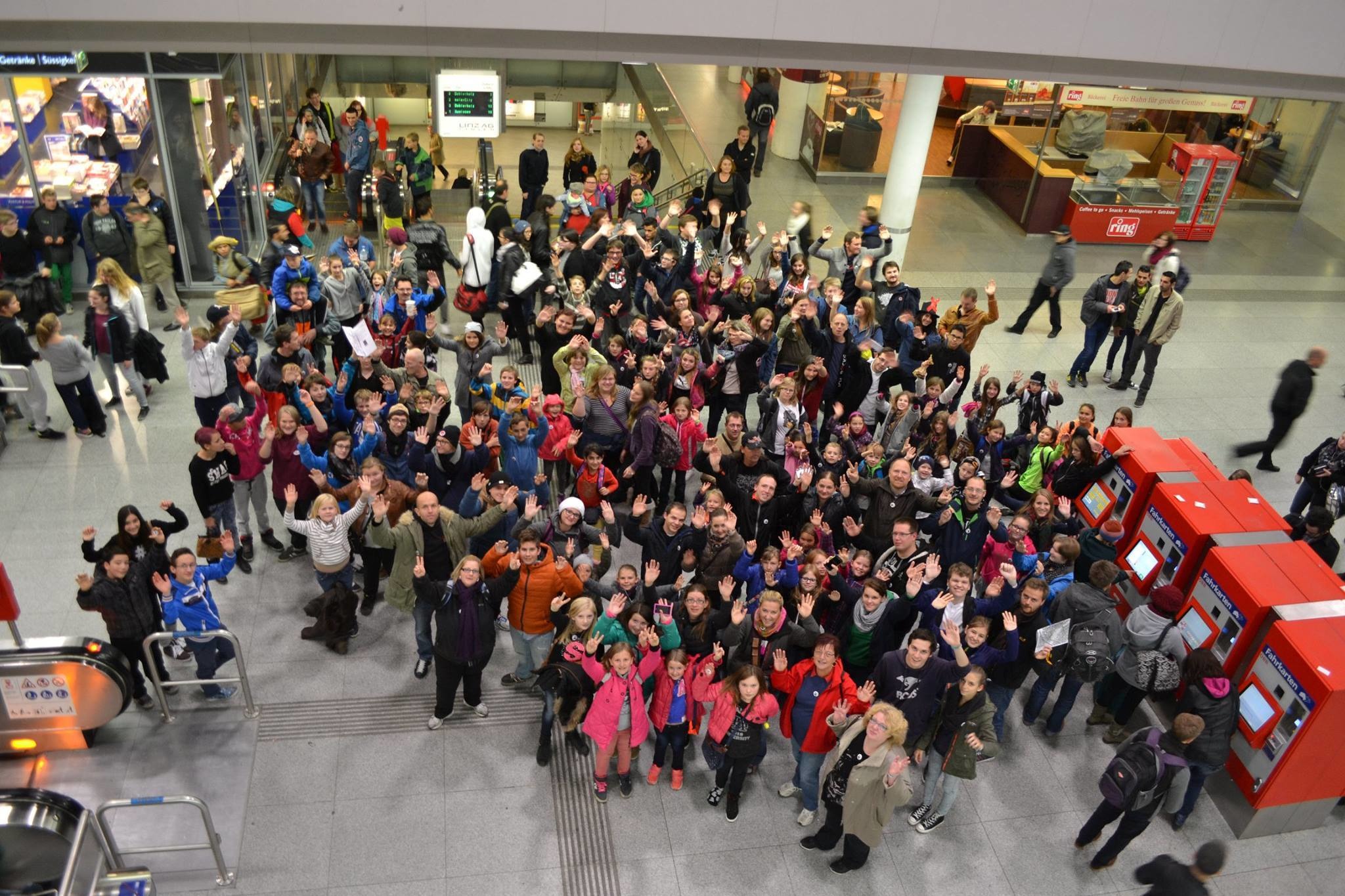 220 Kids auf der Suche nach Mr. X - Linz