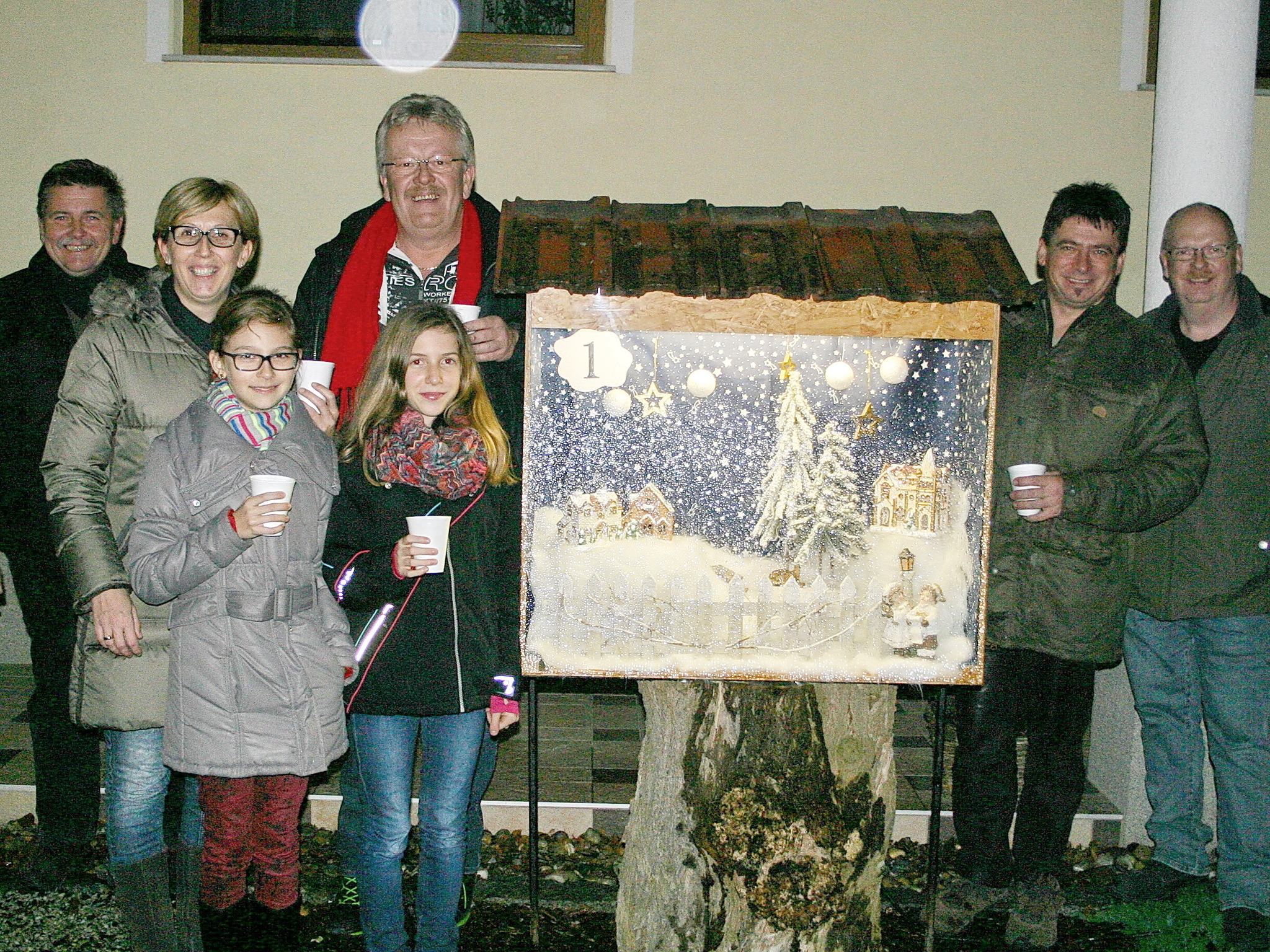 Adventfenster: Alter Brauch wiederbelebt - Mistelbach