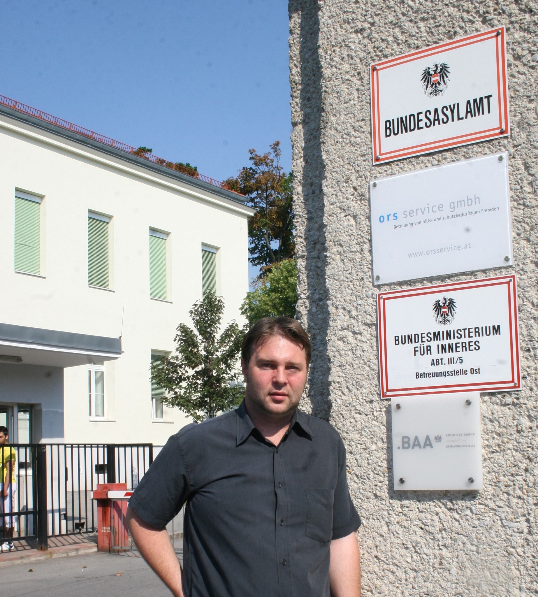 Traiskirchen: Lager bleibt dreifach überbelegt - Baden