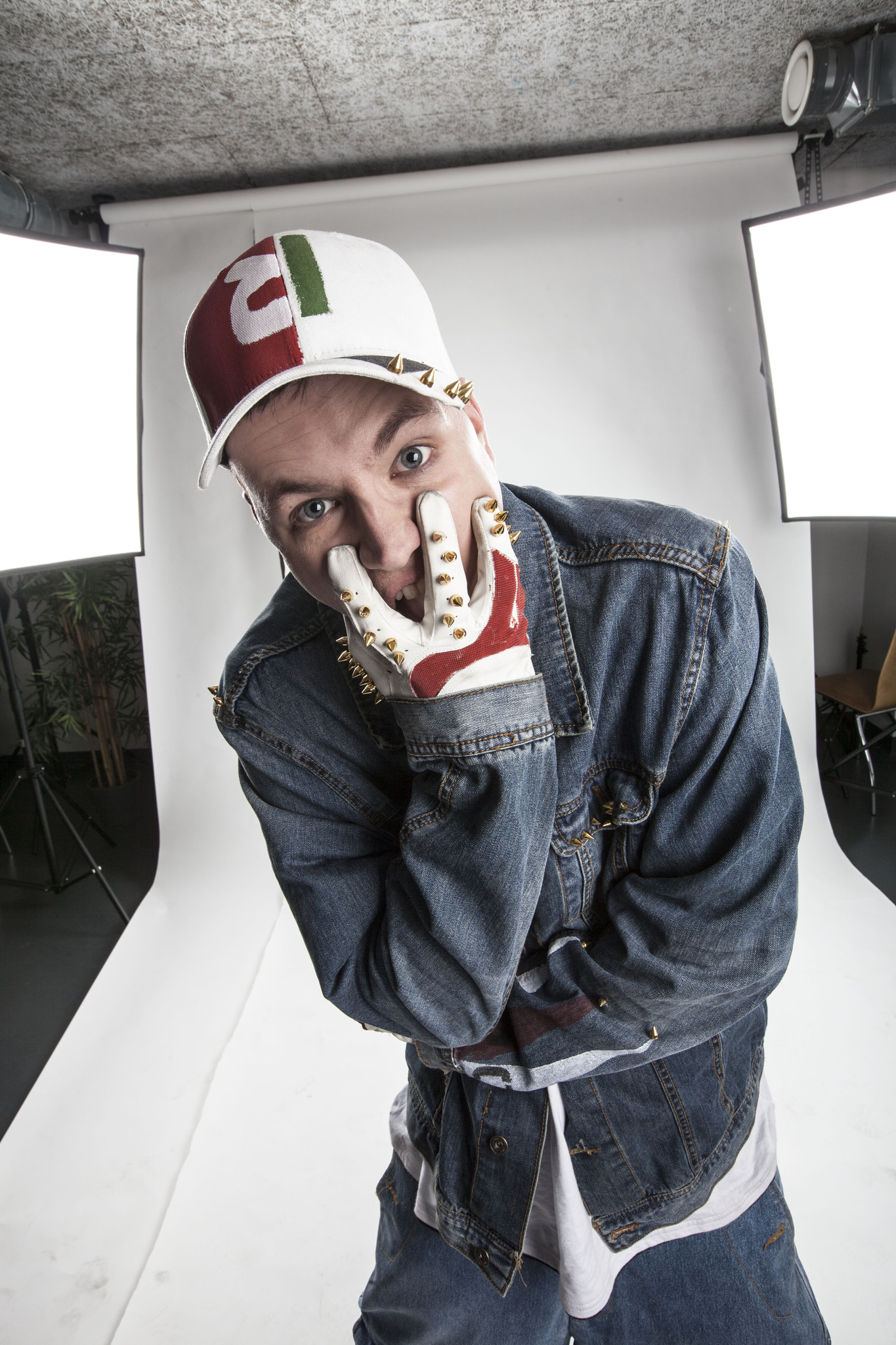 Rapper Royal bricht mit Album 'Exit' aus - Amstetten