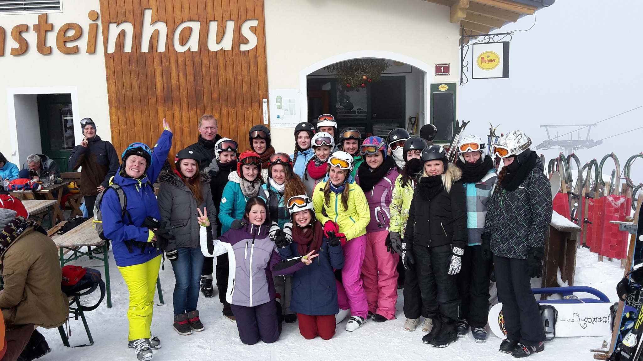 Schi- und Rodeltag der ersten Klassen am Zauberberg - Oberwart