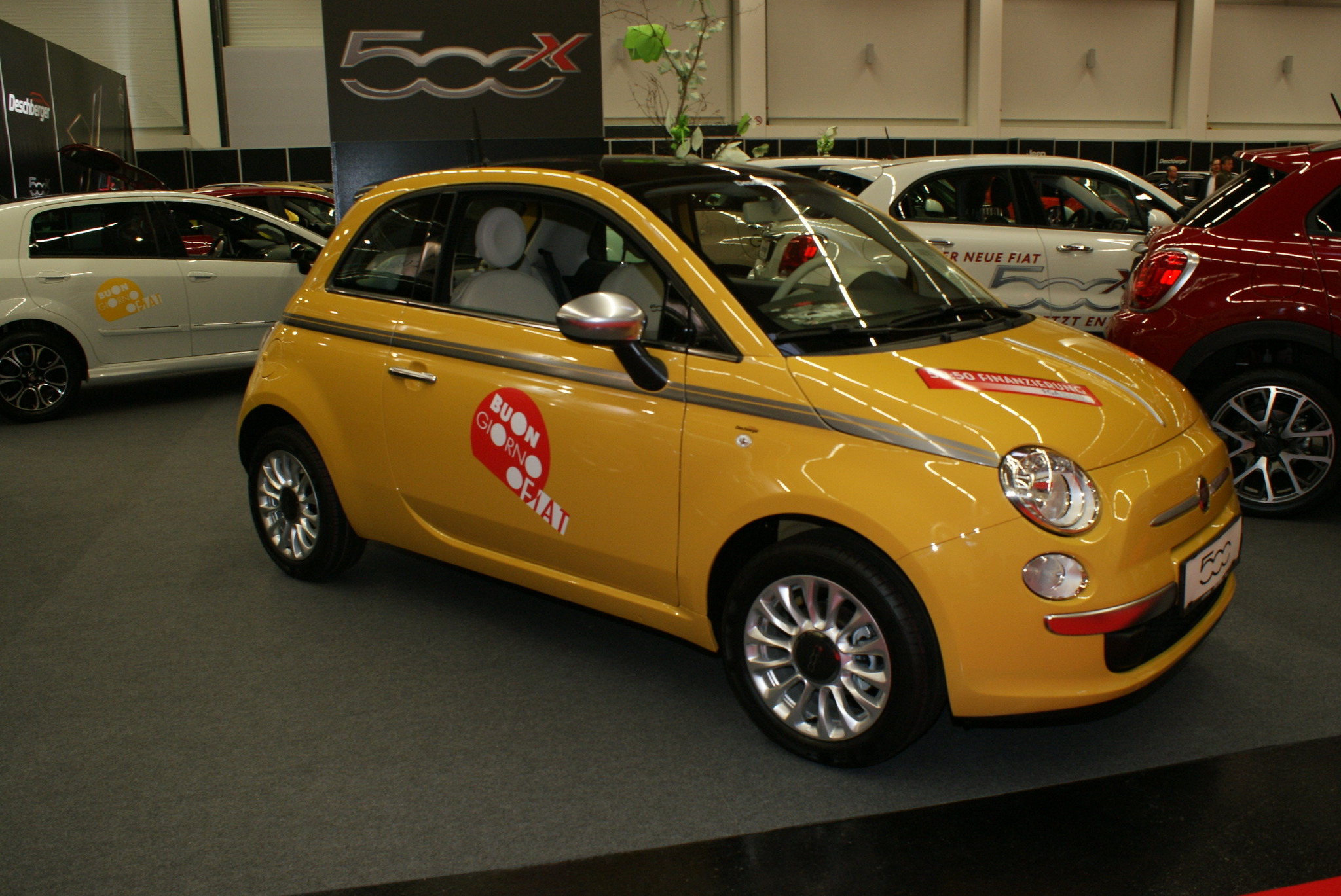 Die Automesse ist eröffnet - Ried