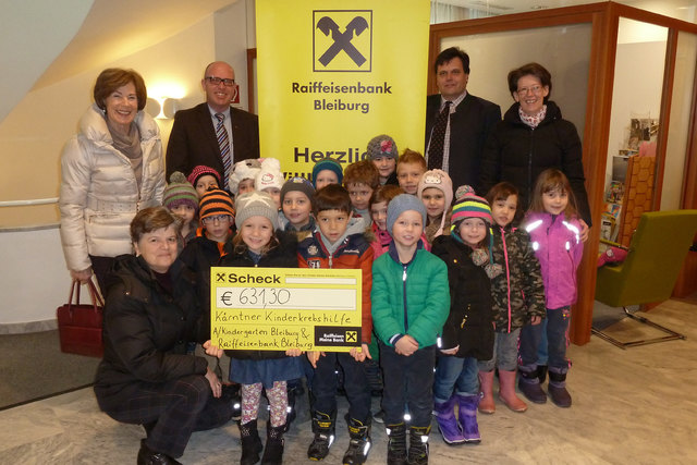 Bleiburg. KINDER ÜBERGABEN SCHECK - Völkermarkt