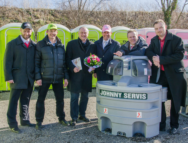 Johnny Servis neu in Mödling - Mödling