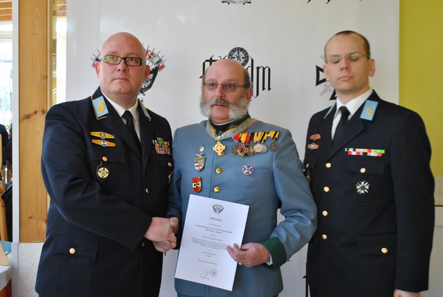Hohe Auszeichnung der Tiroler Kaiserjäger Bezirksgruppe Kufstein ...
