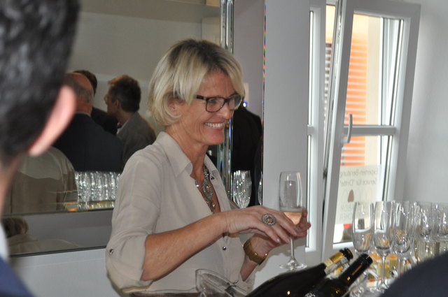 Amtierende Miss Austria Julia Furdea zu Besuch im ZahnSpa-Geinberg ...