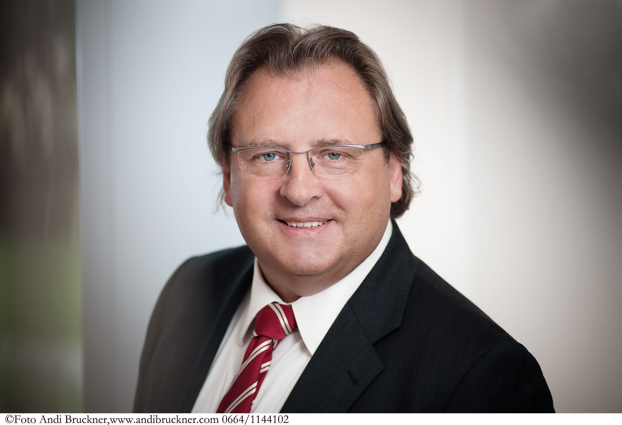 Linauer geht Weg allein - Wiener Neustadt