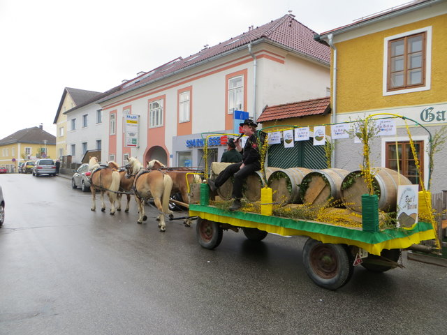 Anja Binder besticht mit großem Geschick - Perg