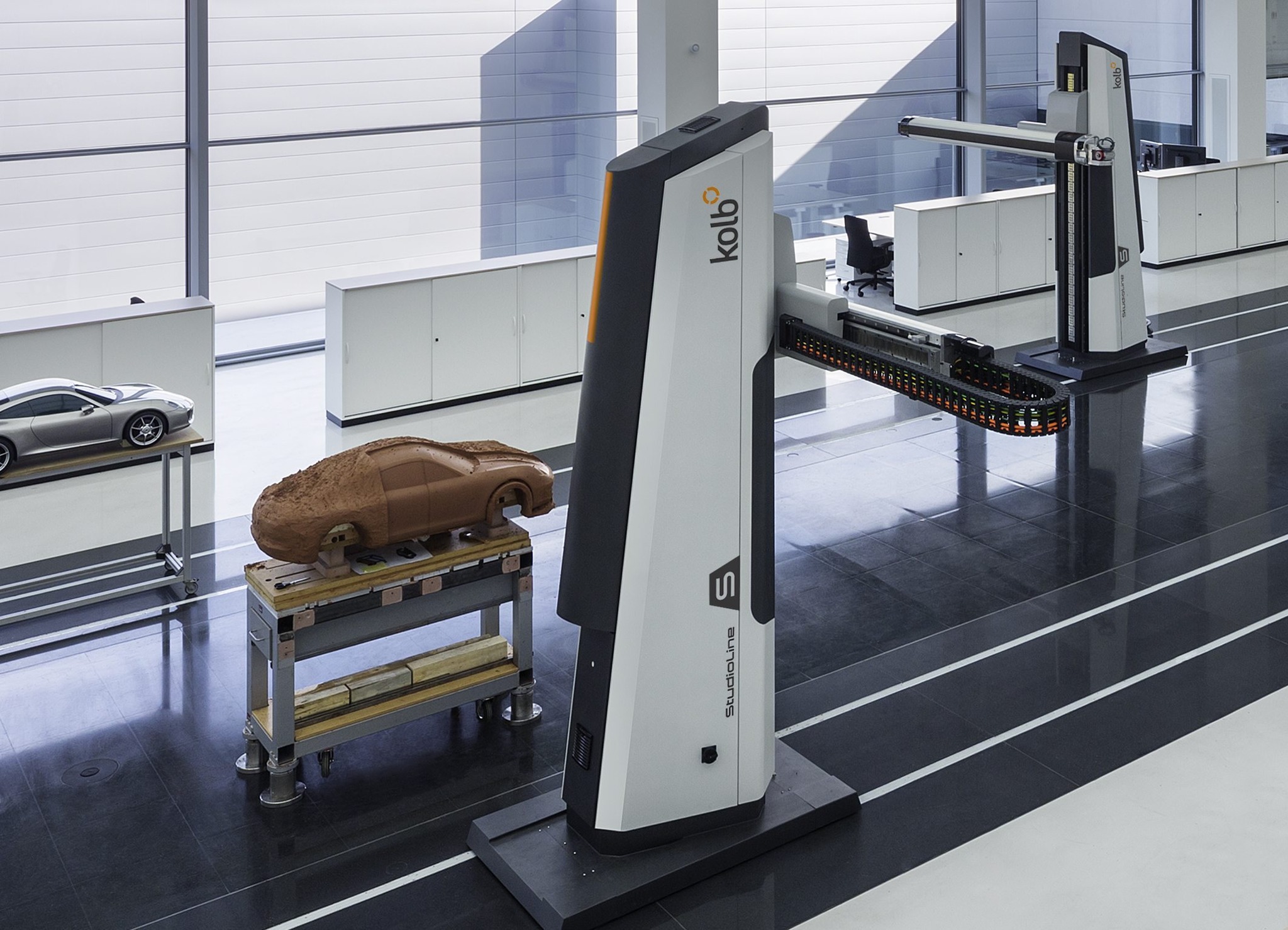 Fräs-Automat für Design-Studios prominenter Autohersteller - Freistadt