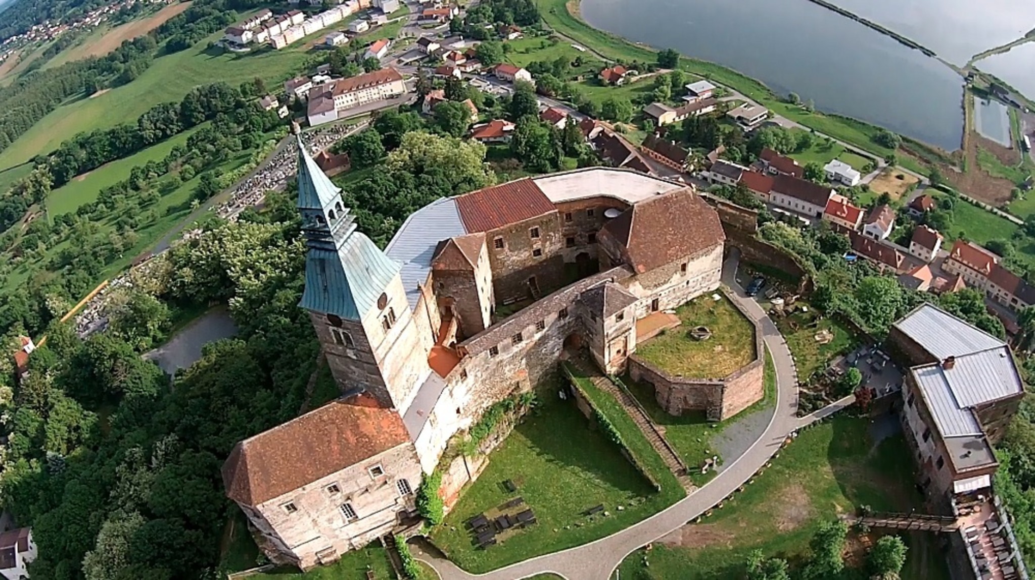Flug über Burg Güssing - Güssing