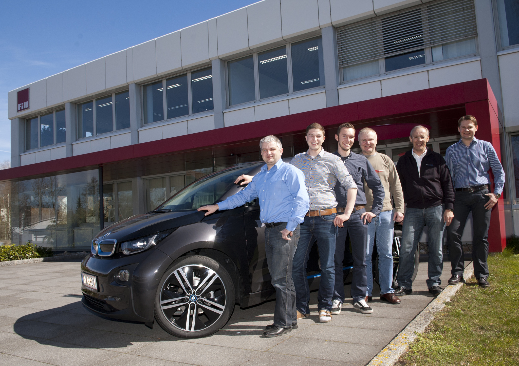 Innovativer BMW i3 fährt mit Fill - Ried