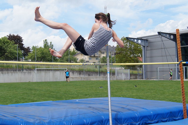 Stabhochsprung-Training mit Olympiateilnehmer Georg Werthner - Rohrbach