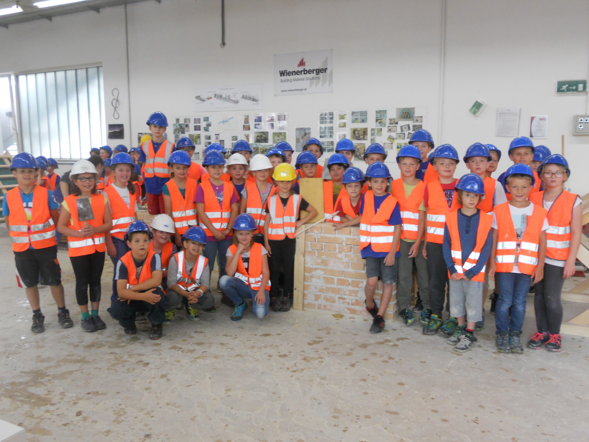 Kinder der 3. und 4. Klasse der Volksschule Hart im Zillertal erlebten ...