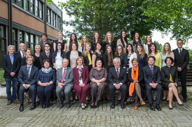Das sind die Maturanten der HLW Amstetten - Amstetten