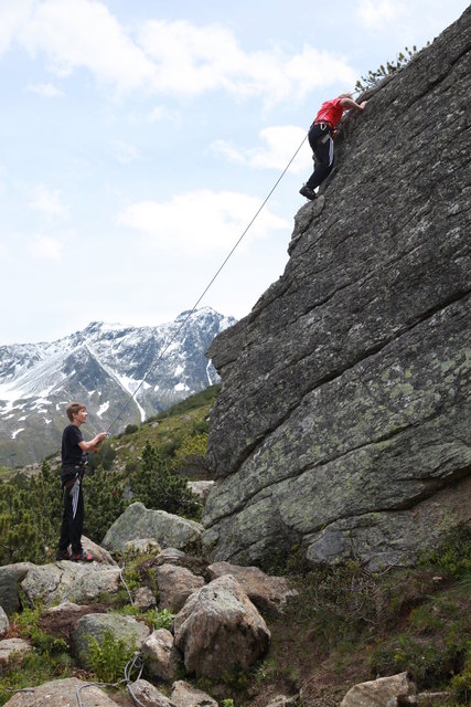 Bouldern mit der Legende: Bernd Zangerl lud zum Workshop in den ...