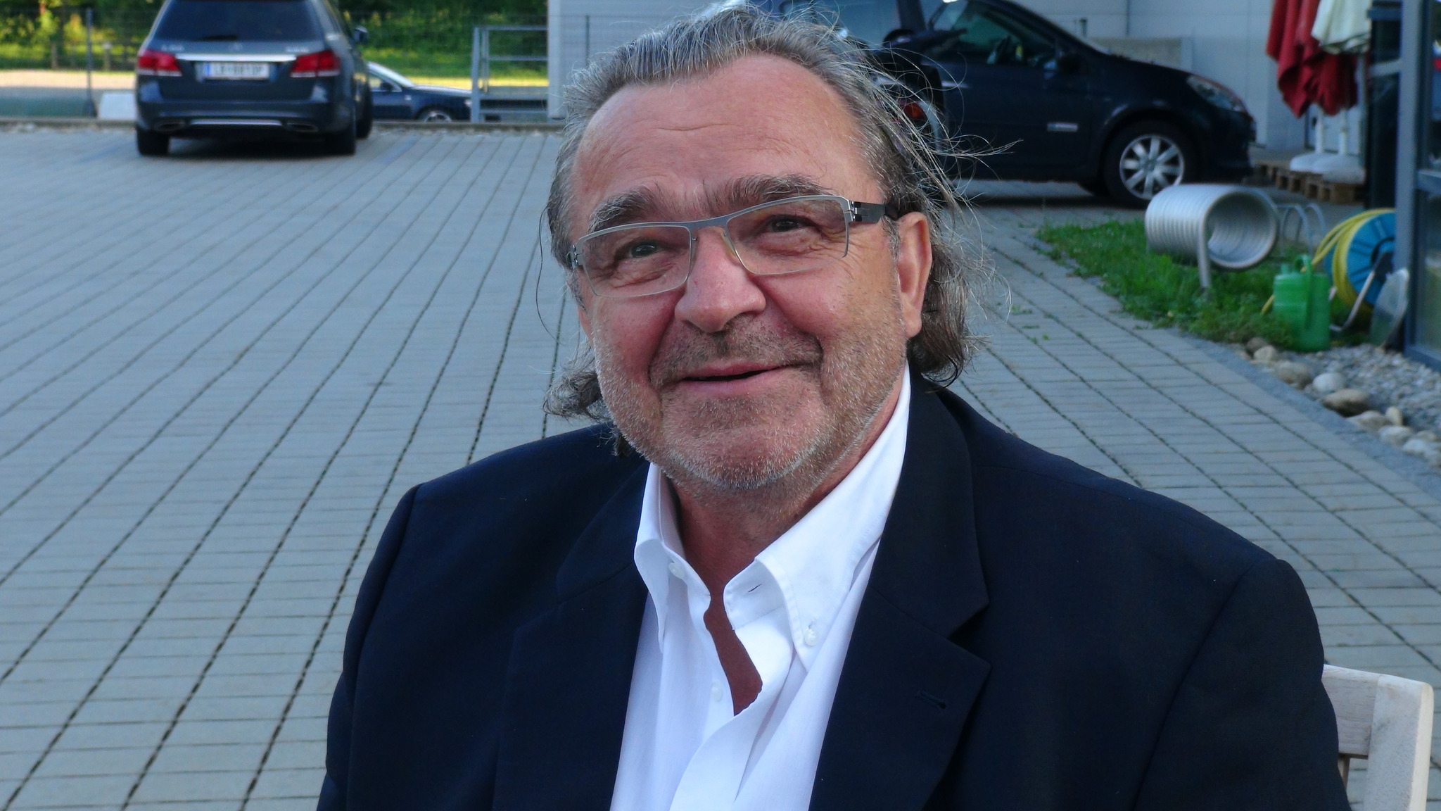 Alfred Wall's Instagram, Twitter & Facebook on IDCrawl