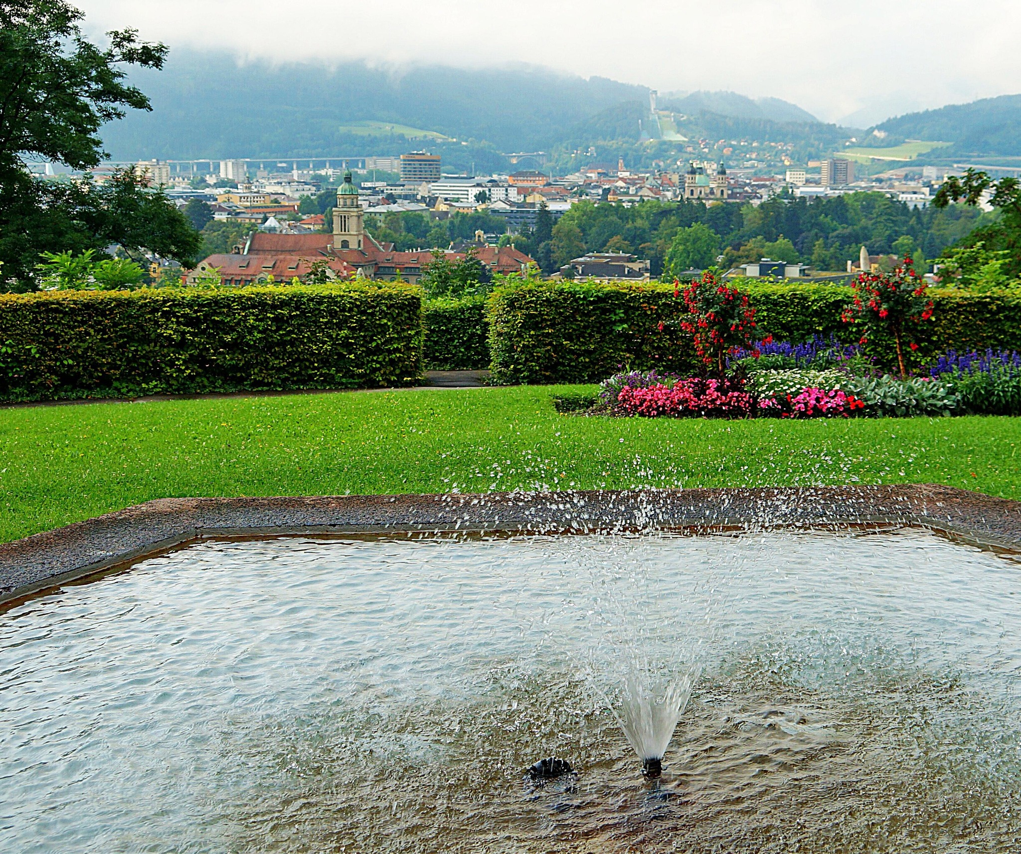 Springbrunnen mit Blick auf Innsbruck - Kufstein