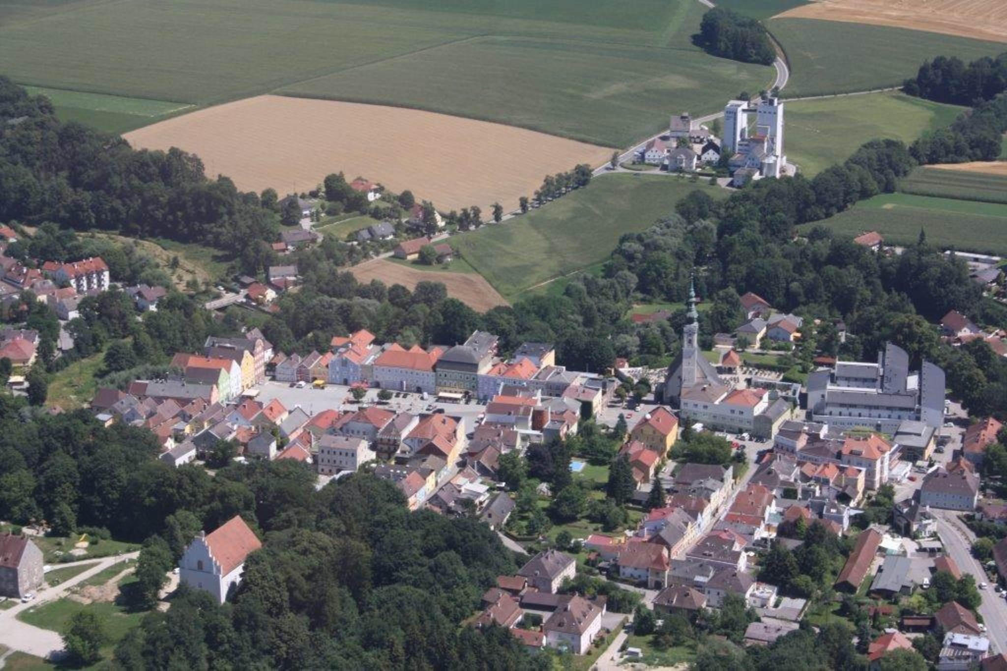 Obernberg - das Juwel am Inn - von oben... - Ried