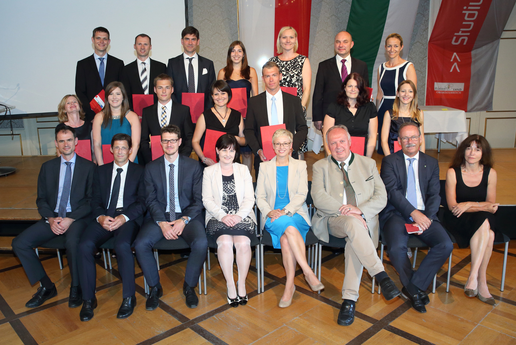 221 Studierende des FH OÖ Campus Steyr feierten Sponsion - Steyr ...