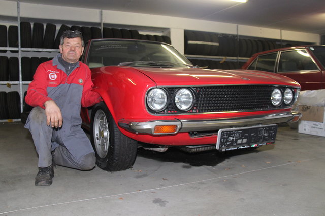 Ambros startet durch: Autohaus zeigt am neuen Standort seine Flotte - Perg