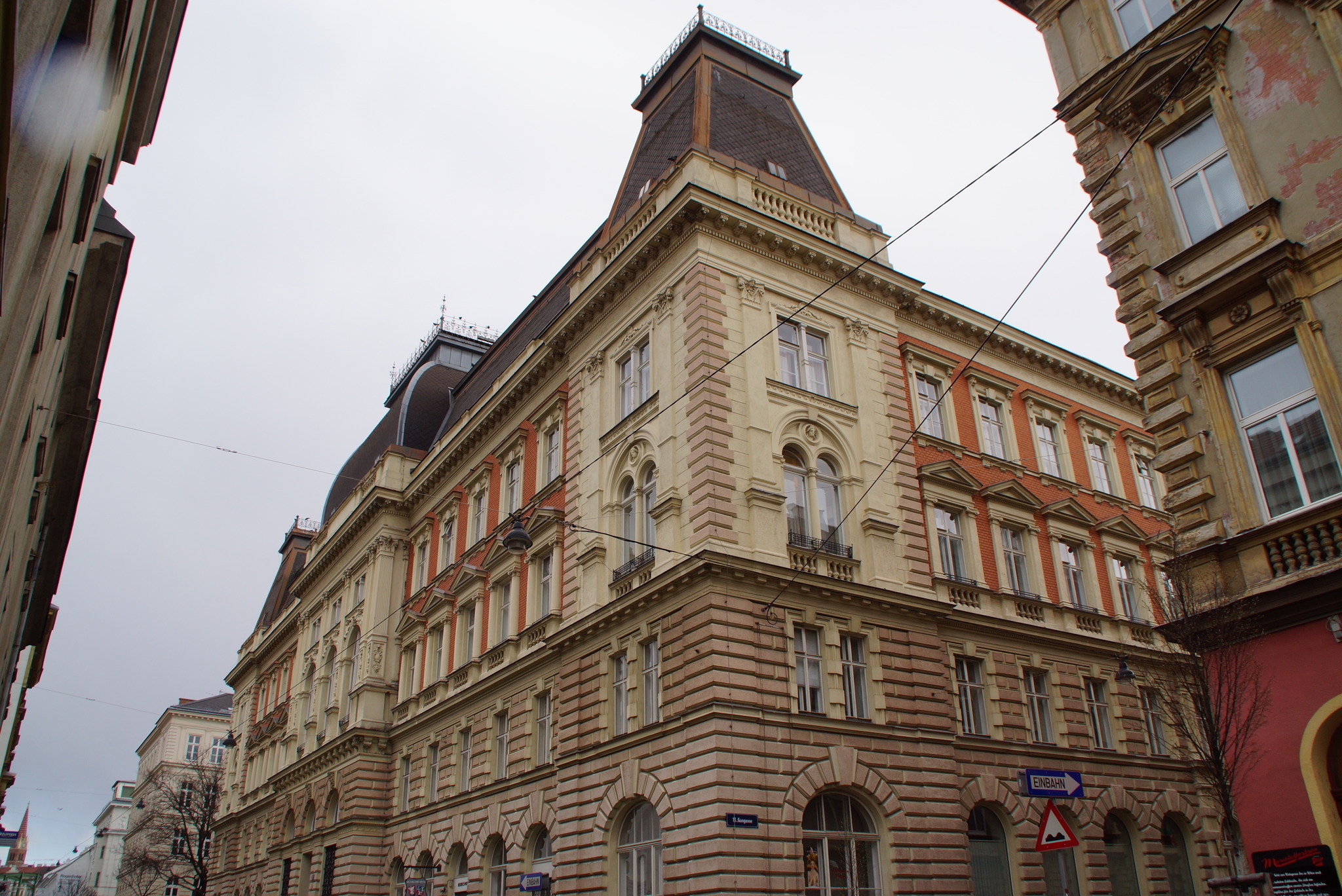 Wahlkampf im 15. Bezirk: Rudolfsheim-Fünfhaus gehört uns allen ...
