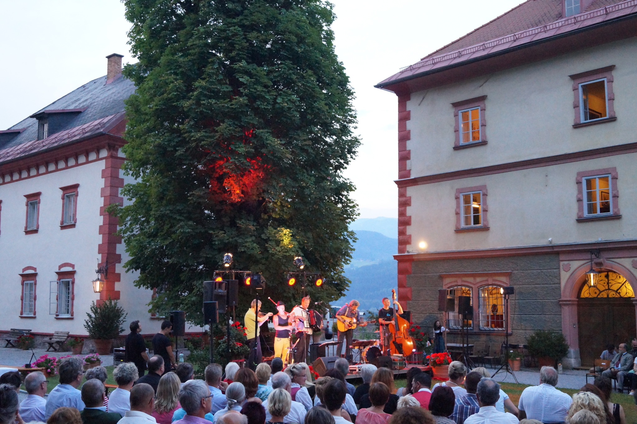 Kultur im Schlosshof Paternion - Villach Land