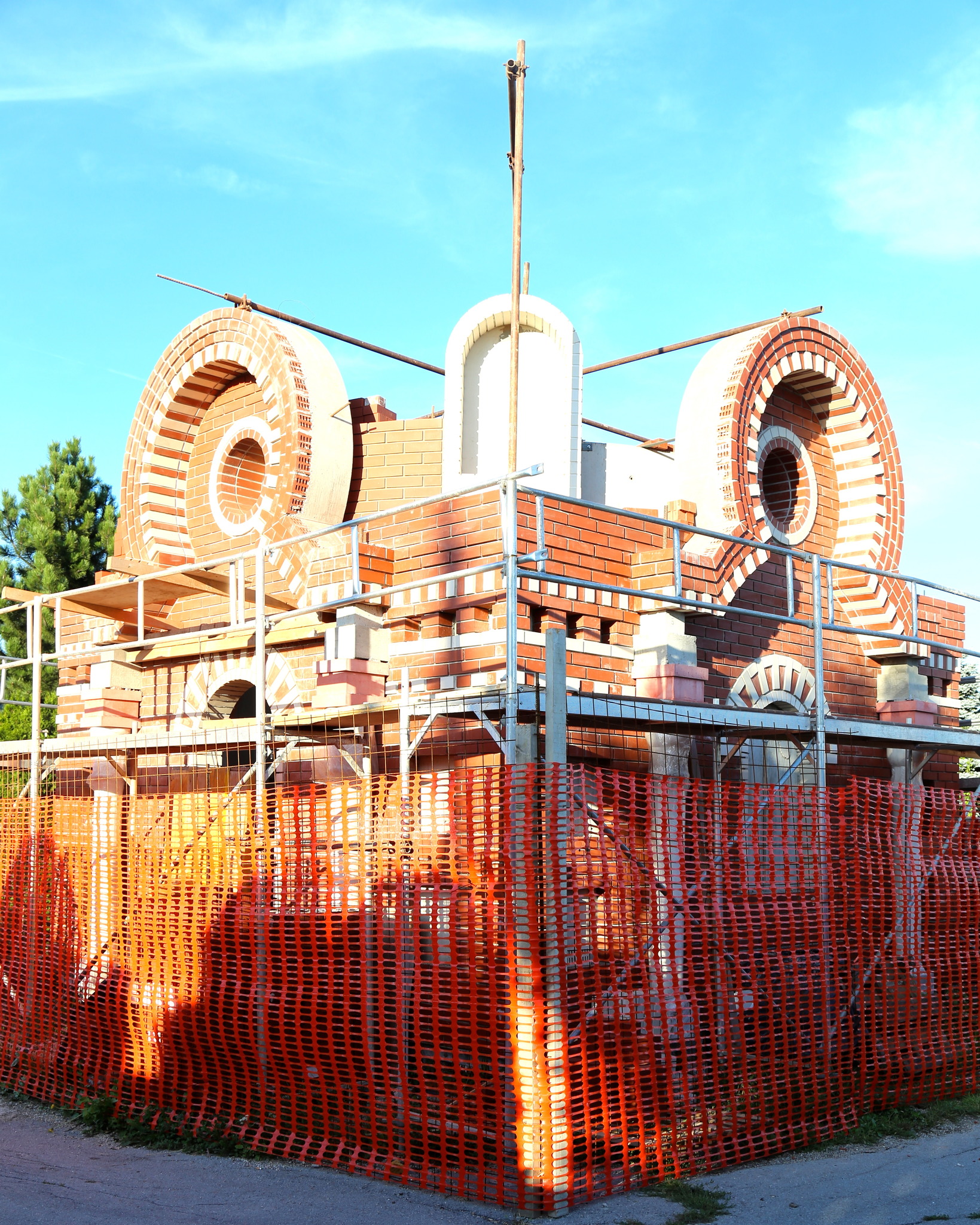 Gruftbau sorgt für Zwist - Klagenfurt