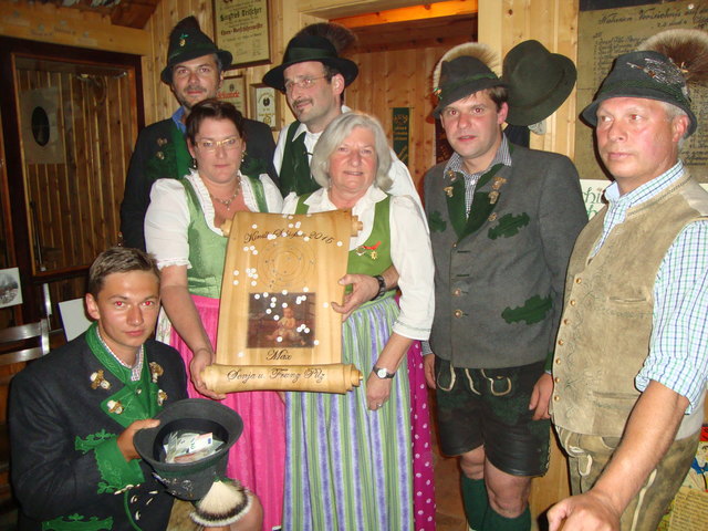 Großer Andrang beim "Kinderlschießen" im Hause Pilz - Salzkammergut