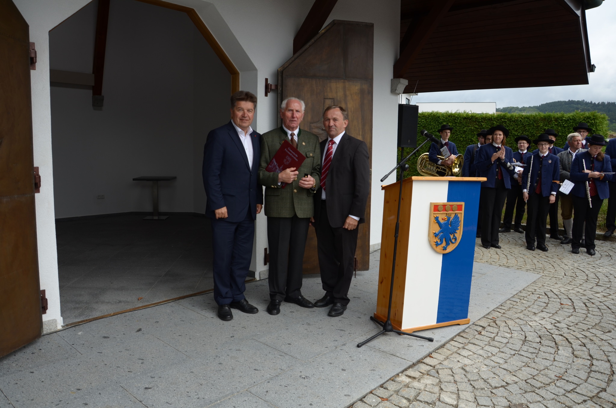 Goldene Ehrennadel für Matthias Haas - Schärding