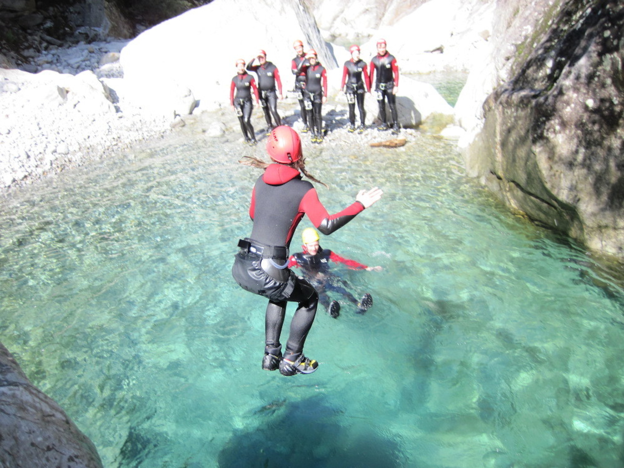 Geheimtipp: 6er Gumpen Canyoning Tour - Schwaz