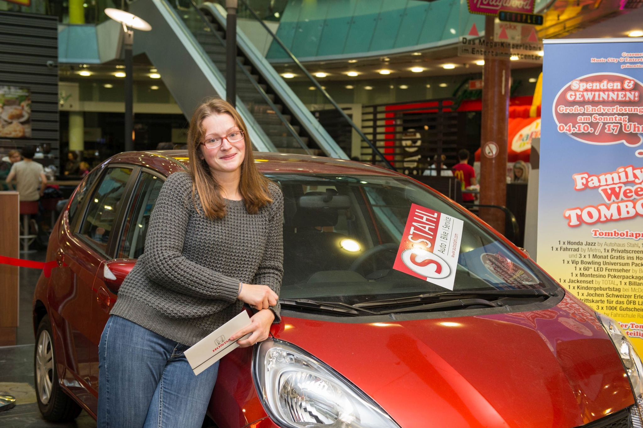 Gasometer: Chemiestudentin gewinnt Auto - Simmering