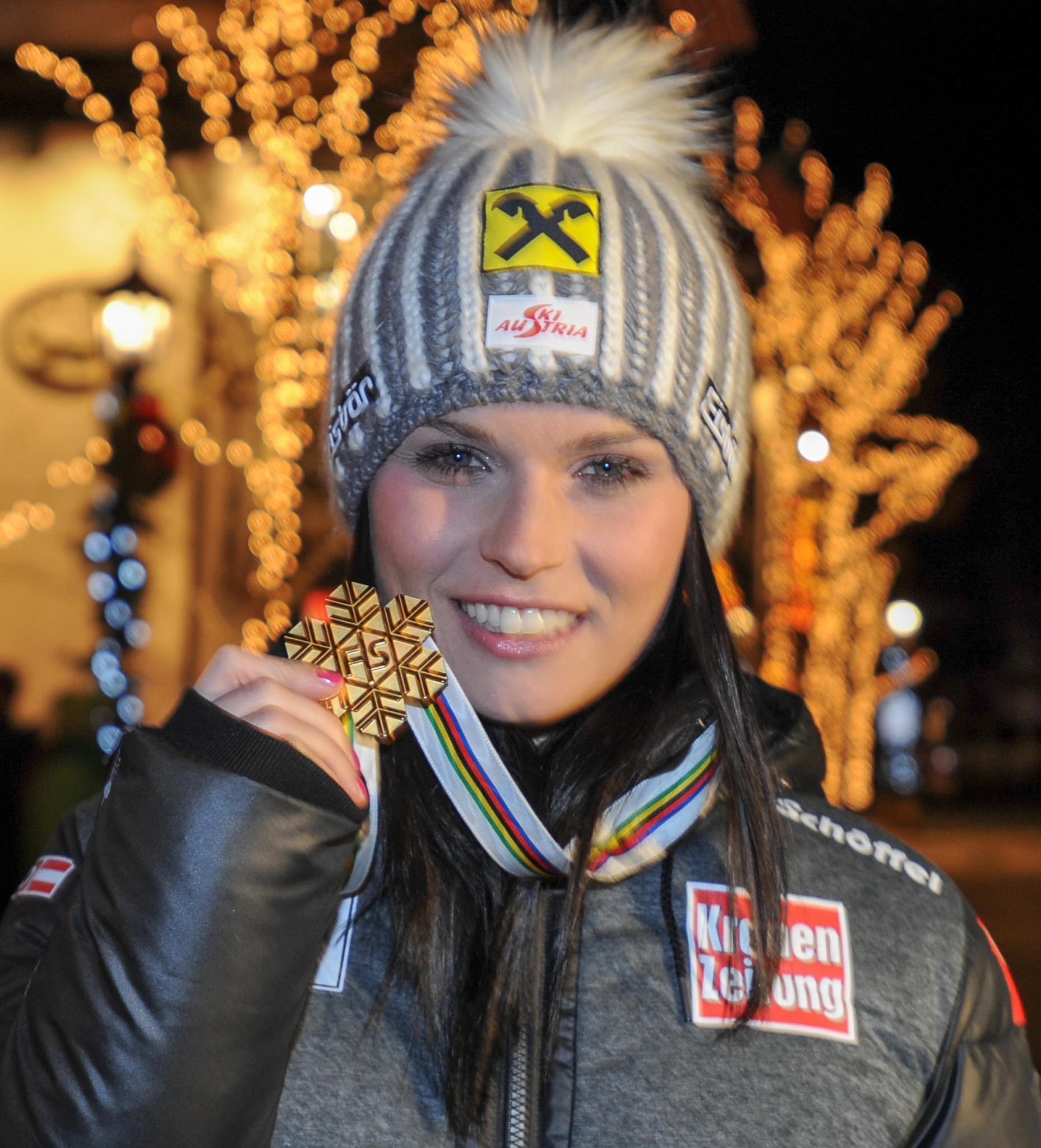 Ski-Star Anna Fenninger hat das Krankenhaus verlassen