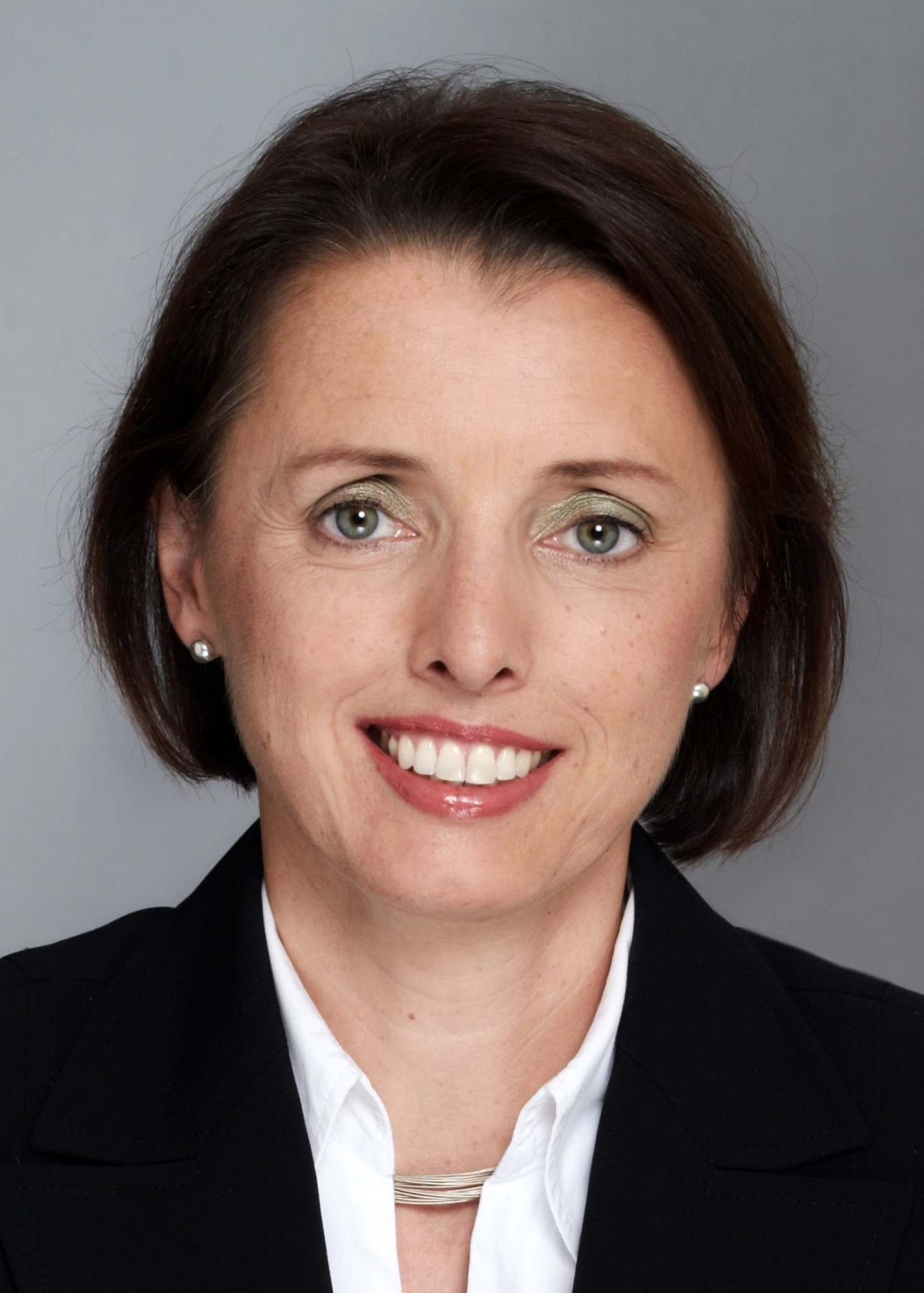 Waltraud Kaserer neue Konzernsprecherin der Lenzing Gruppe - Vöcklabruck