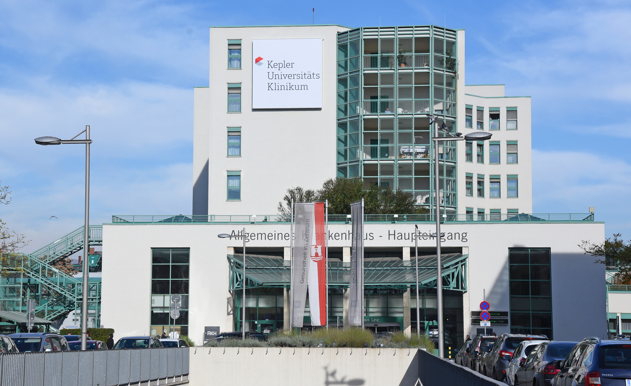 Lebensgefährlich alkoholisierter Patient randalierte im AKh - Linz