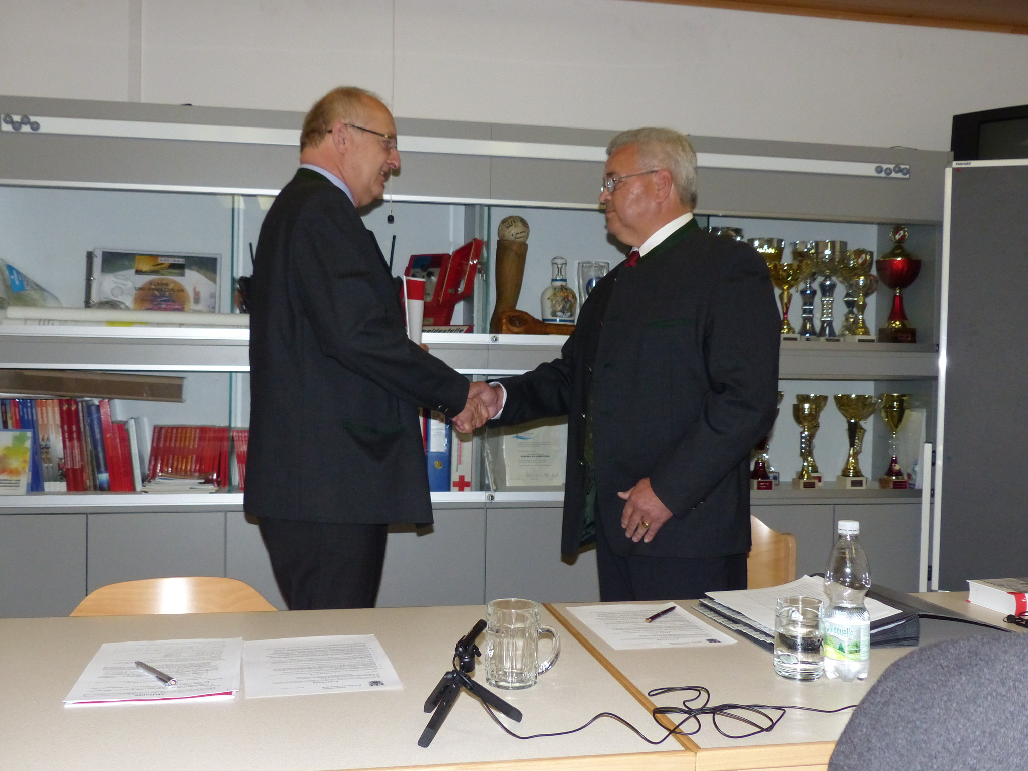 Rosenau: Peter Auerbach und Maria Benedetter offiziell angelobt - Kirchdorf