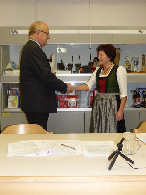 Rosenau: Peter Auerbach und Maria Benedetter offiziell angelobt - Kirchdorf