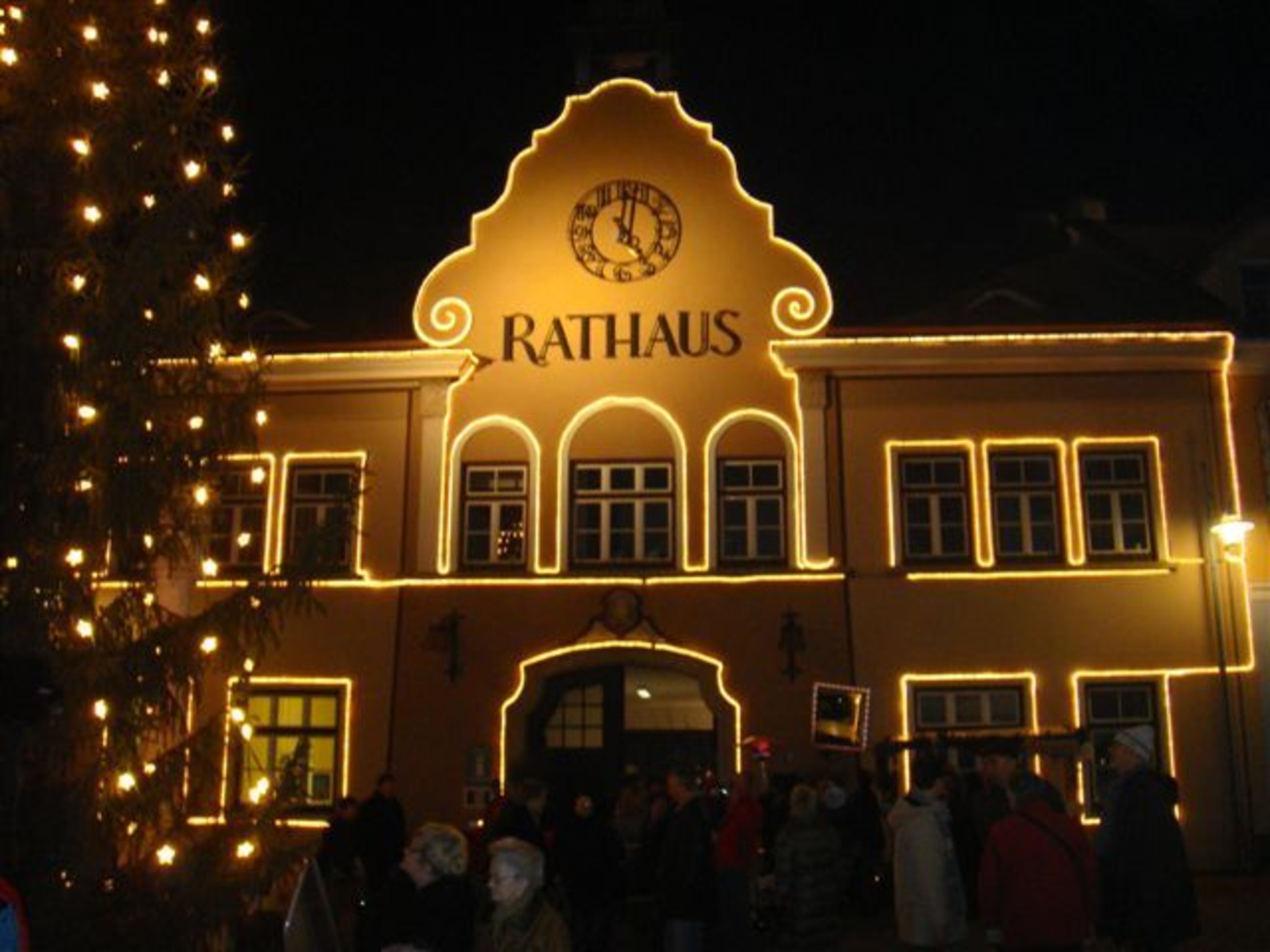 Traditioneller Adventmarkt im schönen Biedermeiertal - Wiener Neustadt