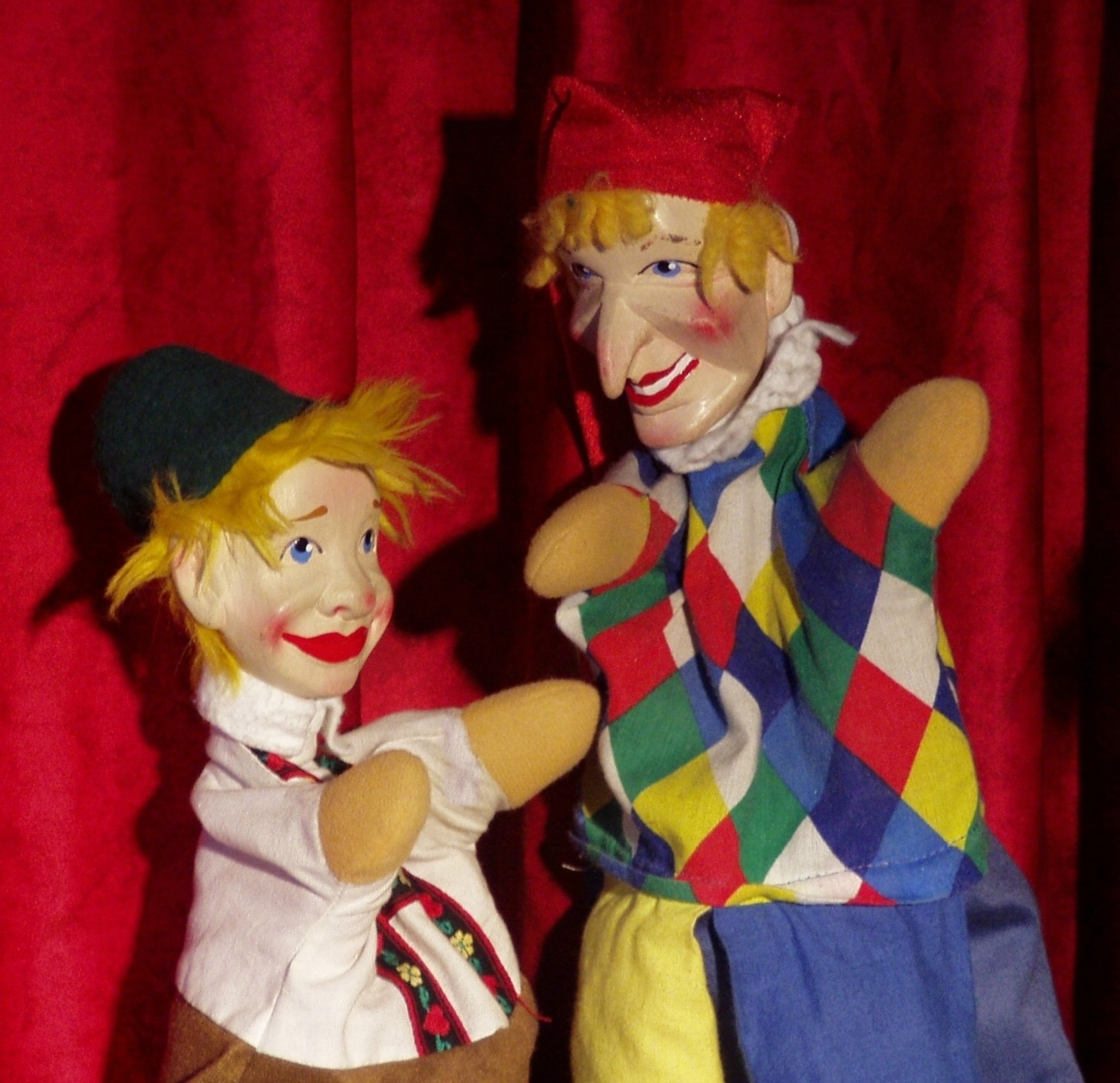 Kasperl und Seppel basteln einen Adventkranz - Stubai-Wipptal