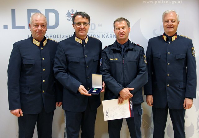 Polizeibeamte aus dem Bezirk geehrt - Spittal