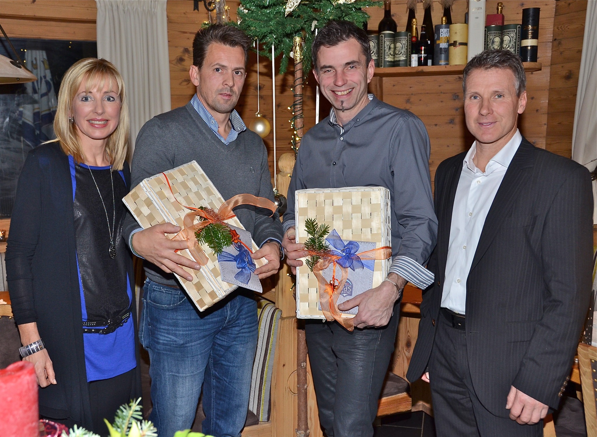 Belfin ehrt zum Firmenjubiläum langjährige Mitarbeiter - Kufstein