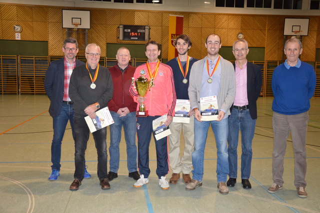 Laakirchens Tischtennis-Stadtmeister heißt Gerald Zehetner - Salzkammergut