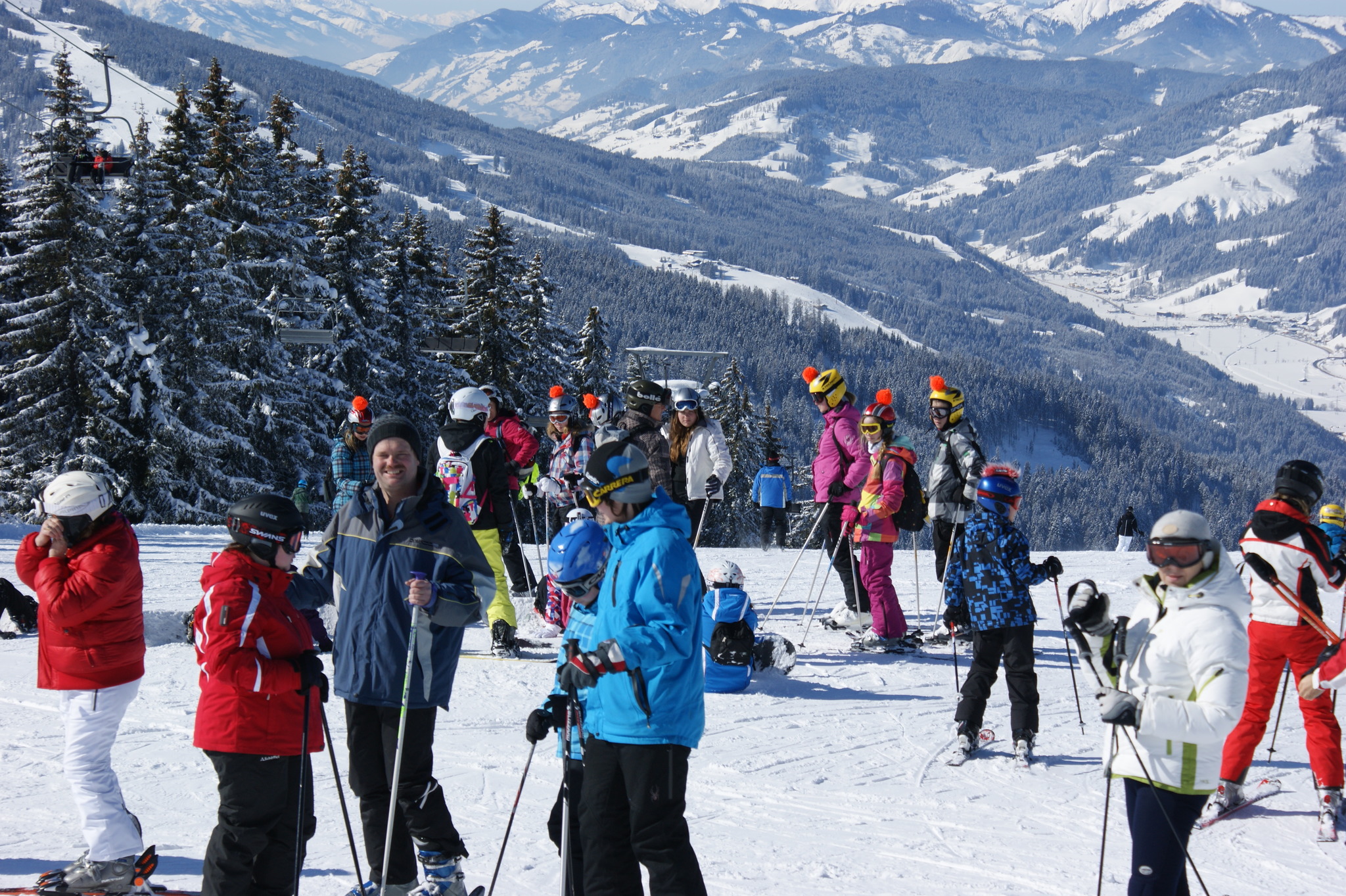 Ein Tag lang auf der Piste - am Skiberg für die ganze Familie - Pongau