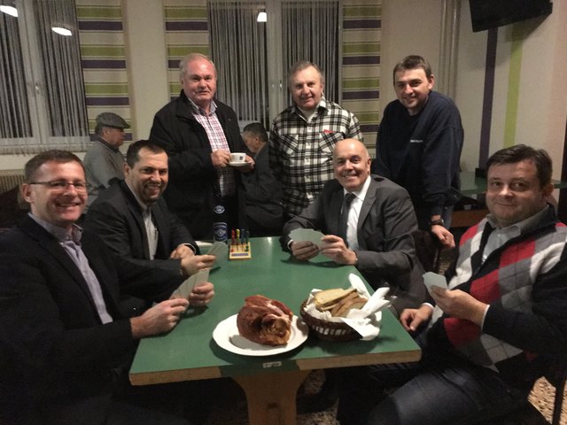 Preisschnapsen in Mischendorf lockte zahlreiche Gäste - Oberwart