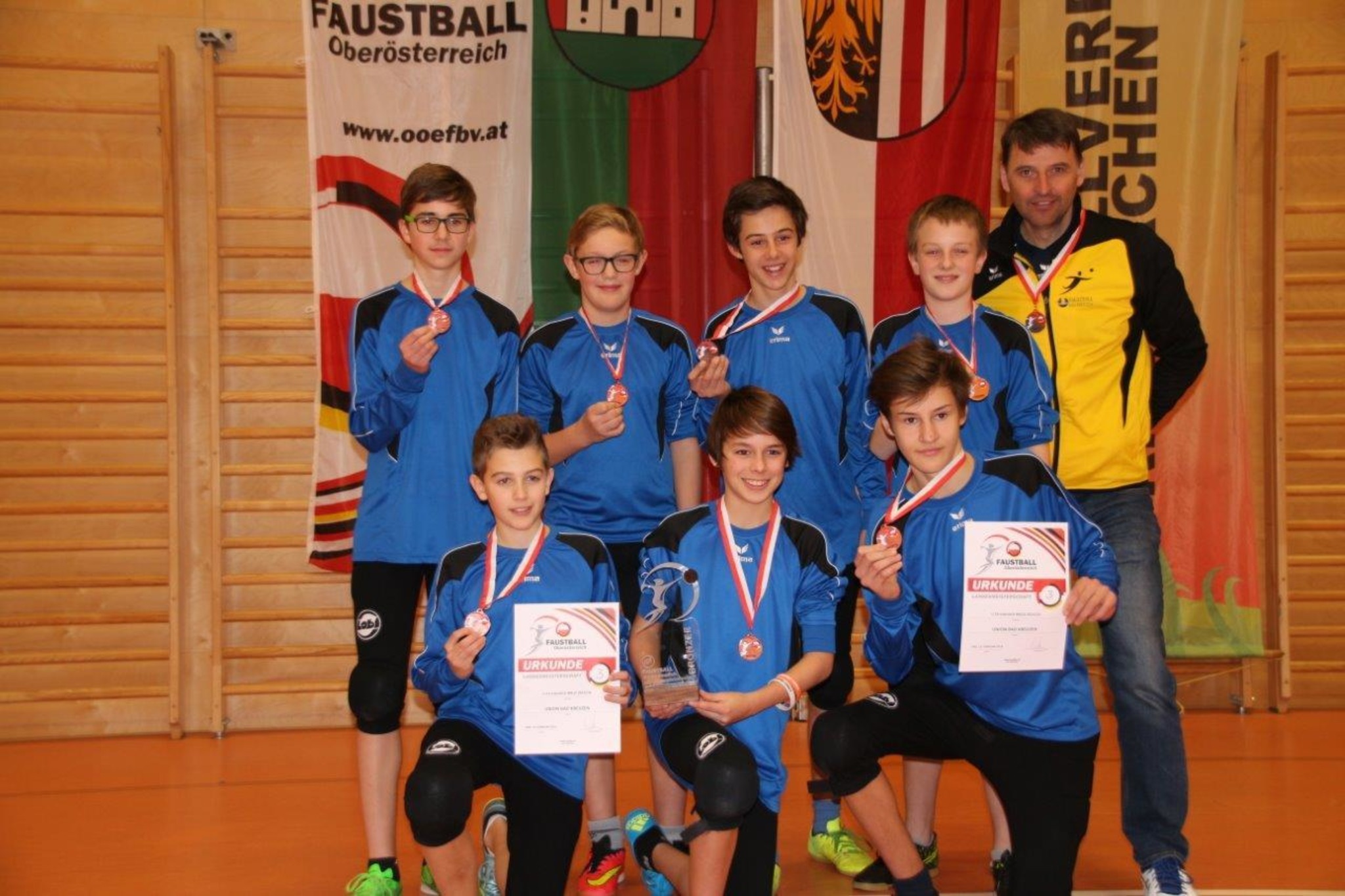 Faustball: Rang drei für Union Bad Kreuzens U14 bei ...